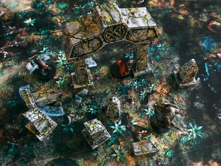 Forest of Fallen Giants – Black Scrolls Games